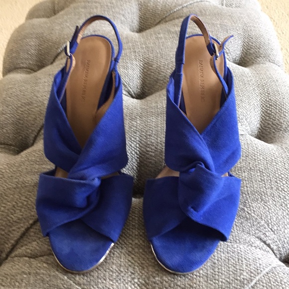 Banana Republic | Shoes | Banana Republic Cobalt Blue Sandals | Poshmark